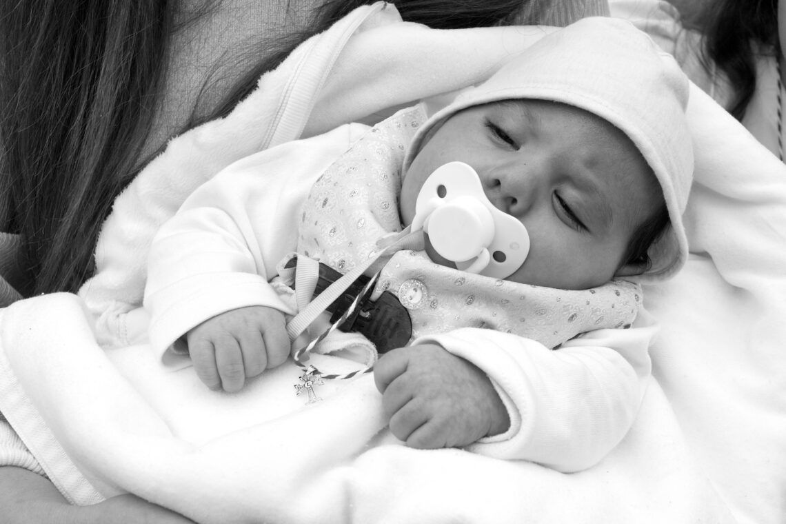 Giving Birth in the Clutches of Blockade and Displacement - EVN Report